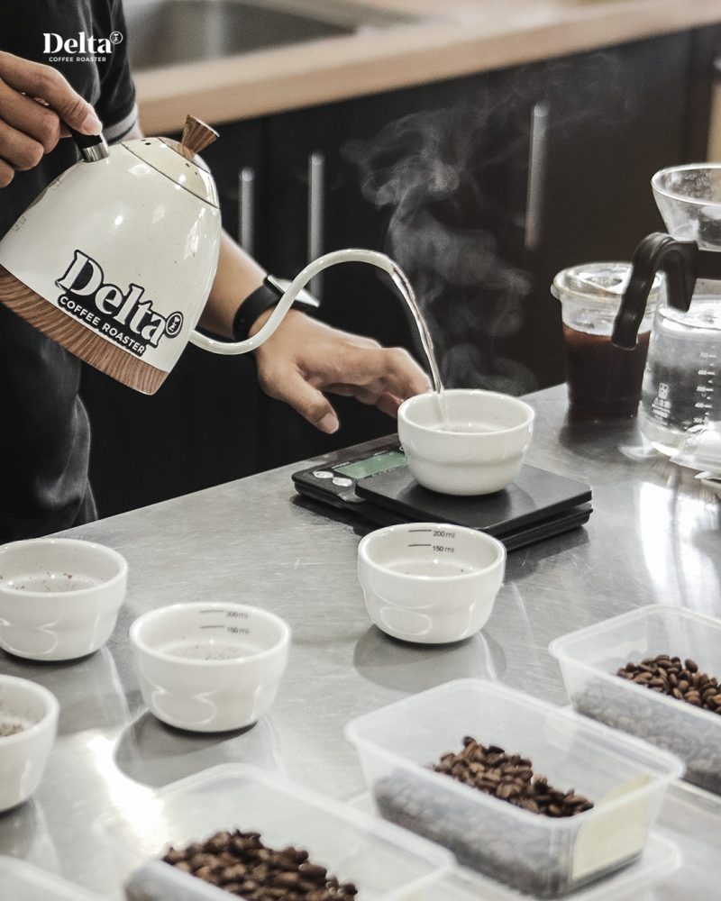 Cupping Kopi : 5 Tahap dan 4 Fungsi Cupping - Delta Coffee Roaster